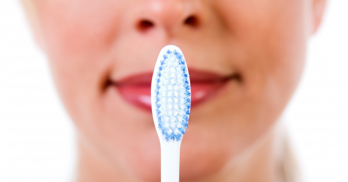 How to Choose the Best Toothbrush According to Your Needs